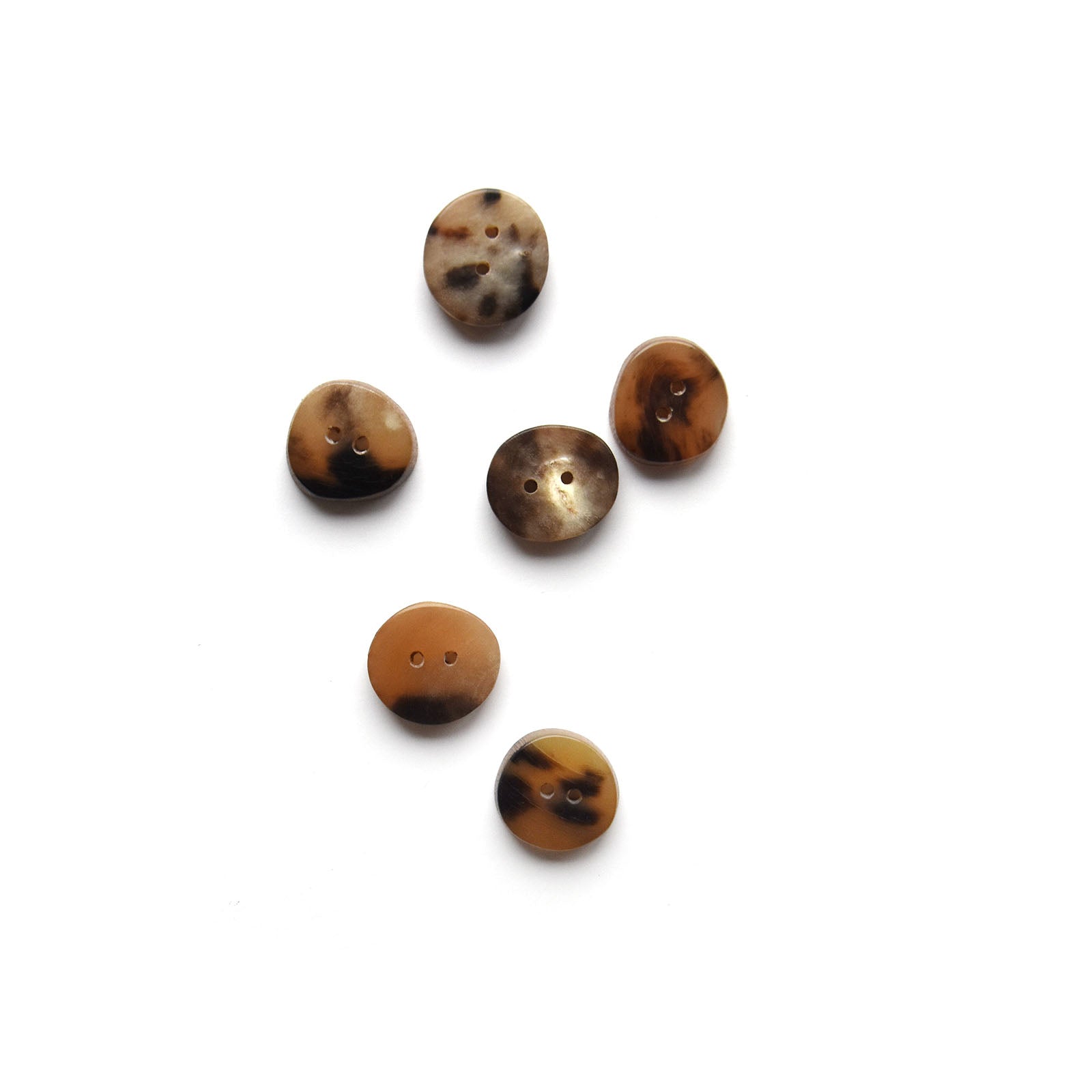 Polished Horn Buttons - Multiple Sizes & Colors – La Mercerie